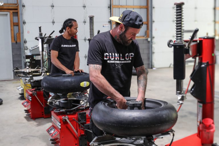 What Are the Yellow and Red Dots on a Motorcycle Tire? | Dunlop Motorcycle